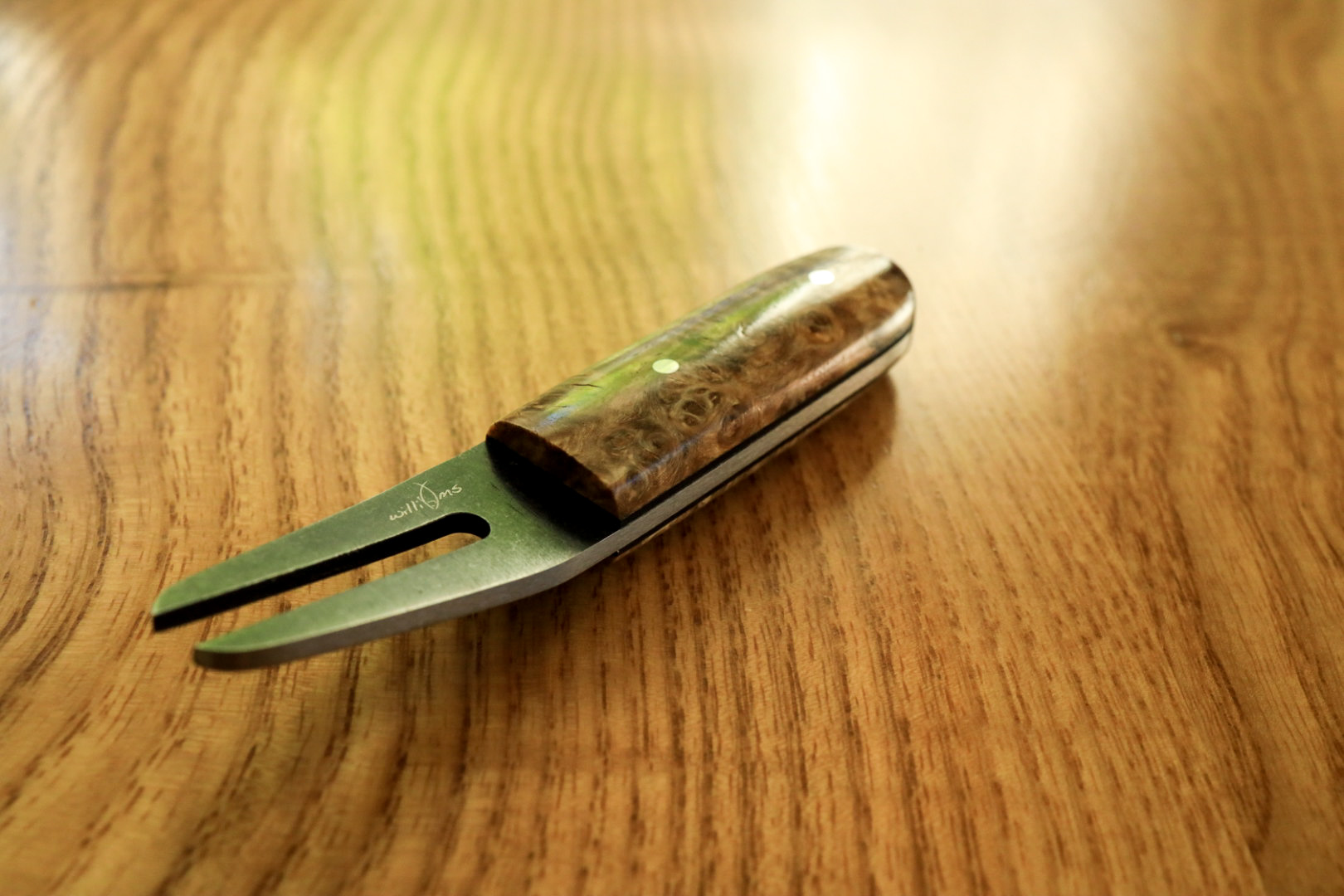 Best Golf Gifts: 50+ Christmas Gift Ideas for Golfers (All Price Ranges!)