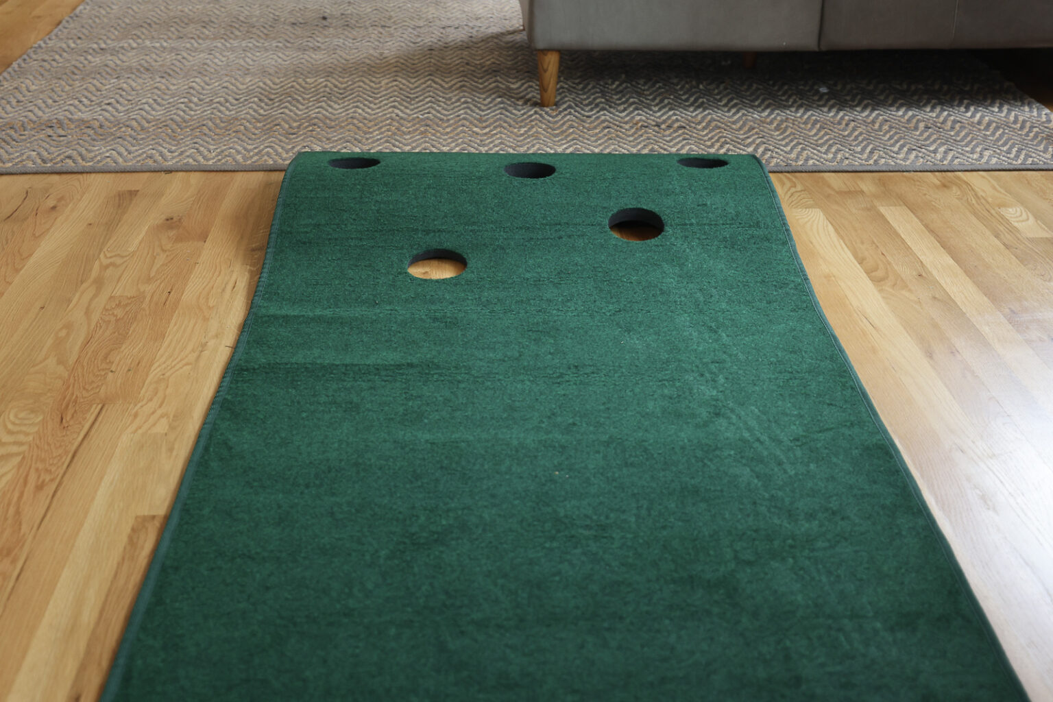 Best Putting Mats 2025: 7 Indoor Greens for Lowering Scores