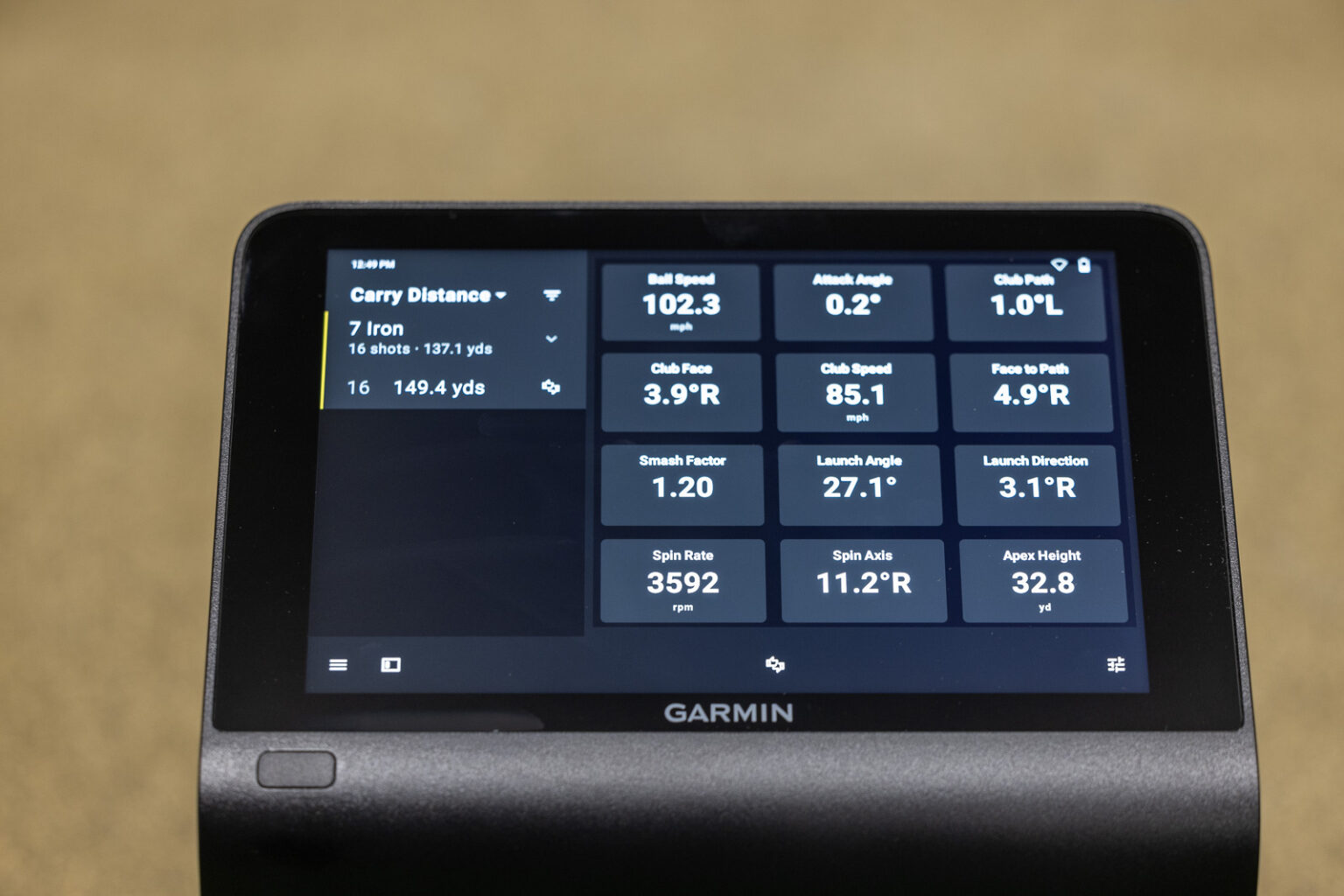 Garmin Approach R50 Hands On: Wow. Just Wow.