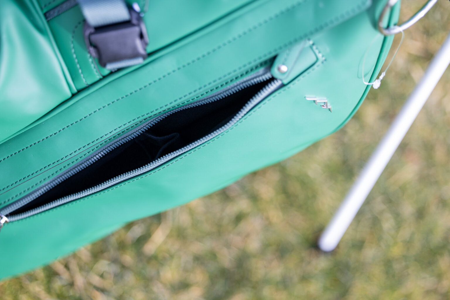 The Sun Mountain Matchplay is a Solid Luxury Golf Bag