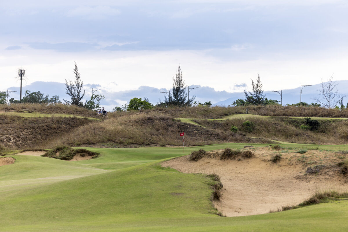 Hoiana Shores: Insane Links Golf in...Vietnam?!