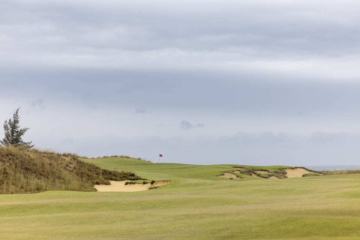 Hoiana Shores: Insane Links Golf in...Vietnam?!